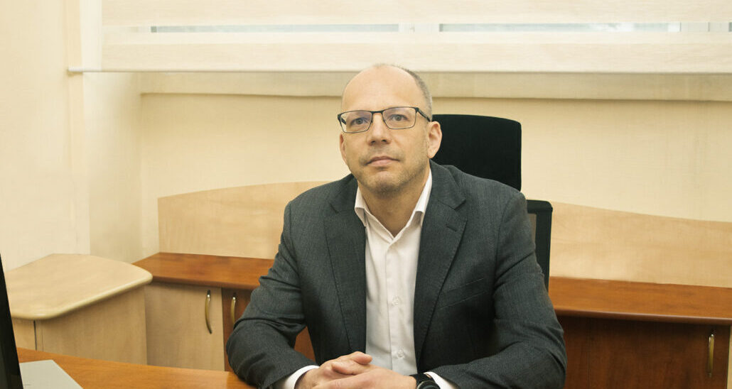 Compania Farmec își prezintă noul Director Economic — FARMEC