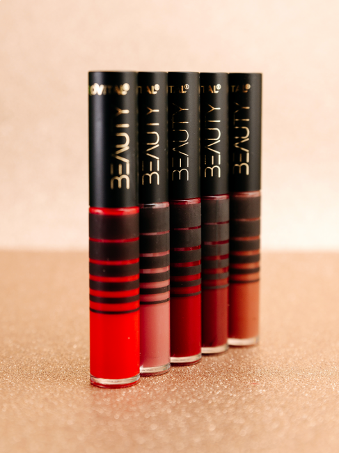 Ruj Lichid cu Finish Lucios - 8H | Gerovital Beauty